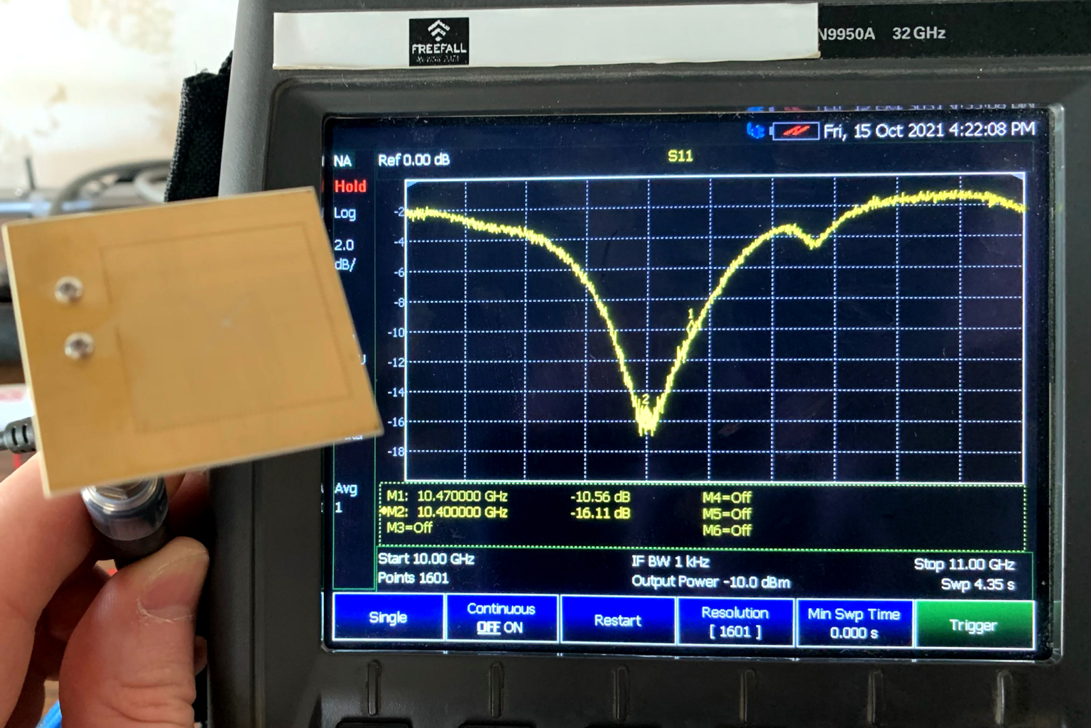 FreeFall Aerospace - Low-cost Antenna Technology for Ground and Space